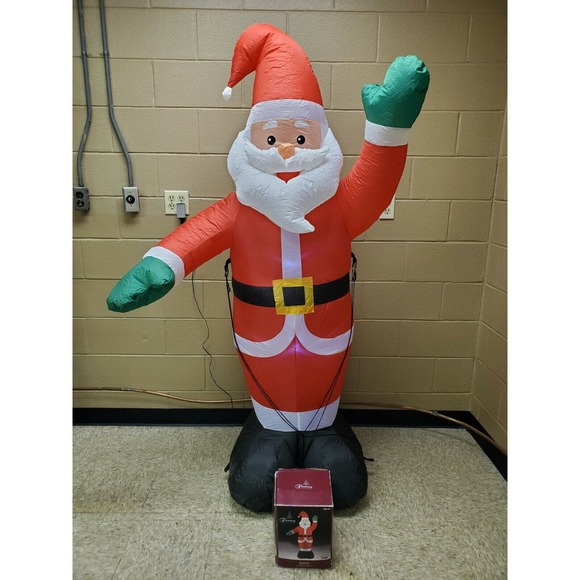 Gemmy | Holiday | Gemmy Airblown Inflatables 6 Santa Yard Decoration ...
